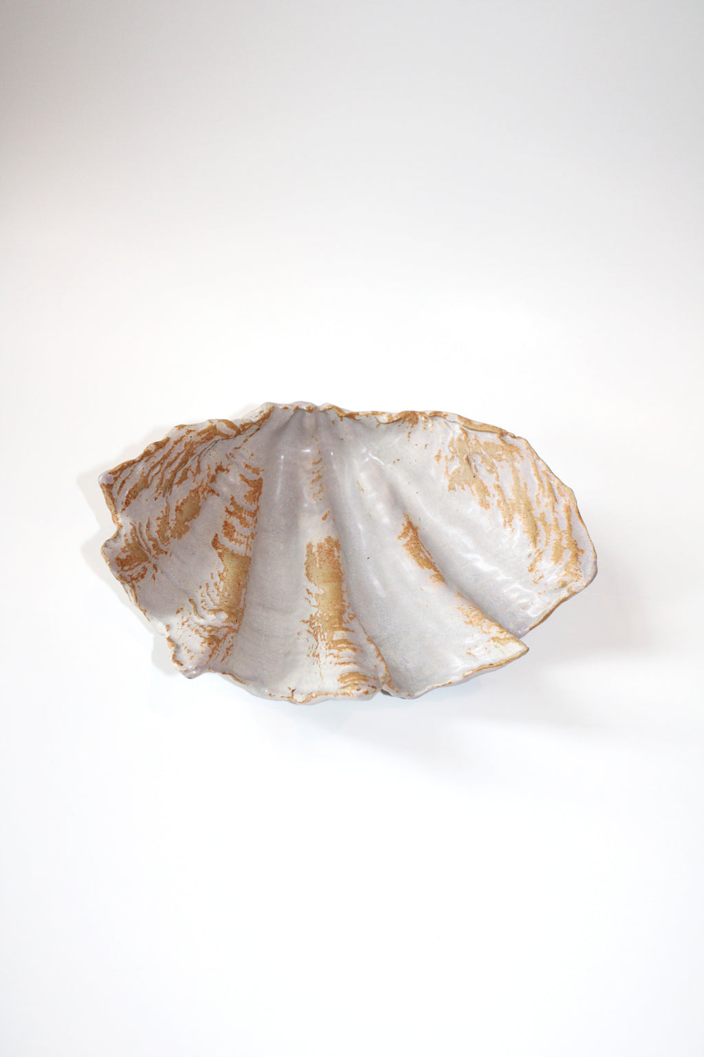 Clamshell Sculptural Dish in Natural – Takara Design